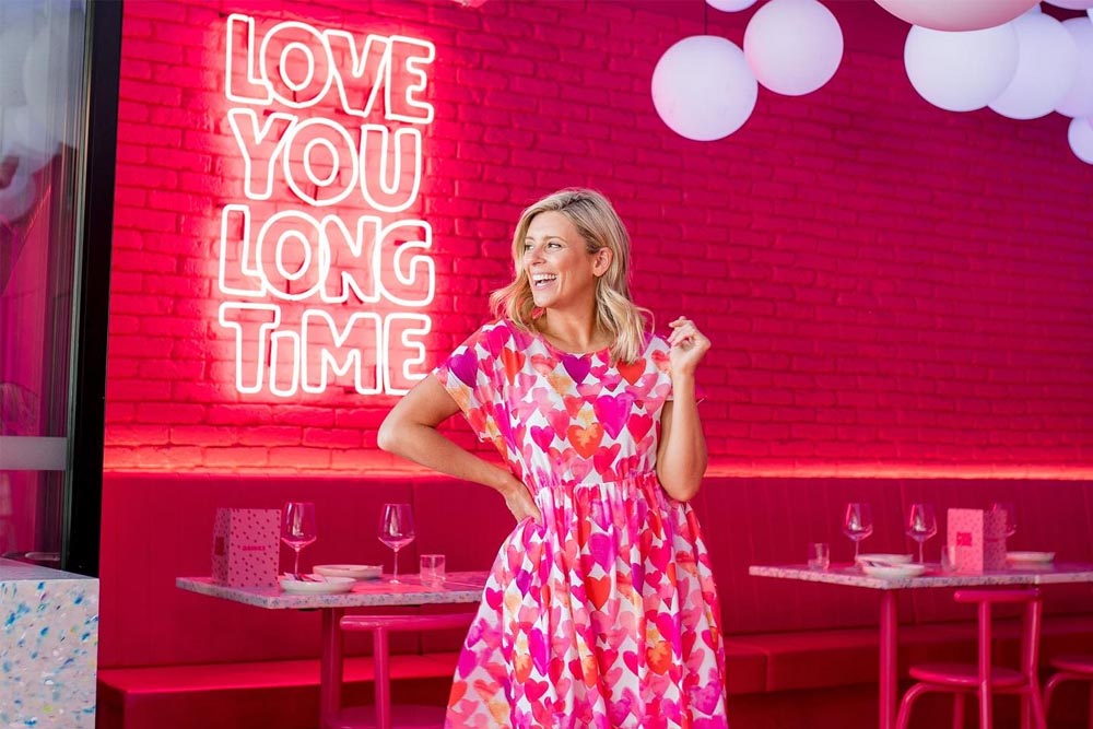 About Us – Neonoen